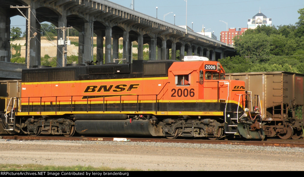 bnsf 2006 at the 12 st overpass